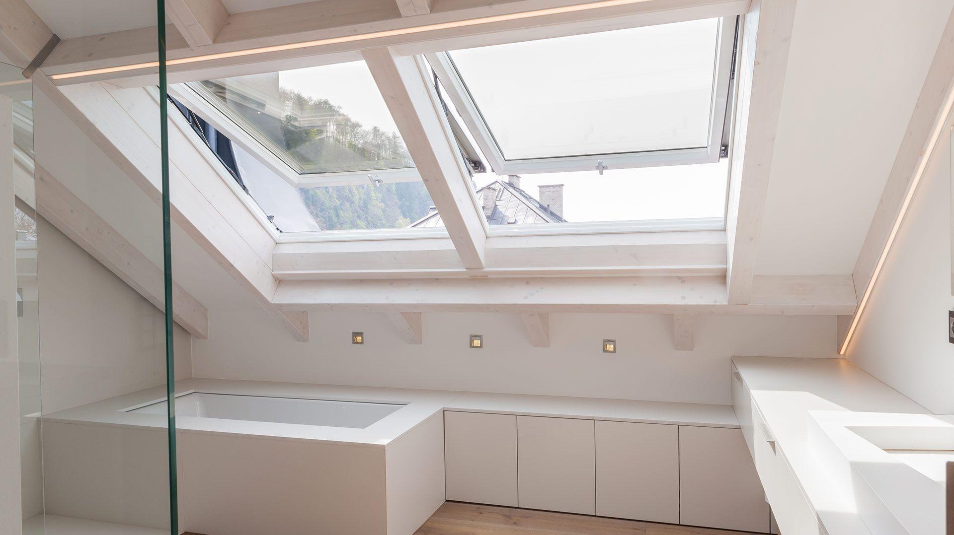 Exemple de référence : Installation jumelée | Fenêtre de toit Roto