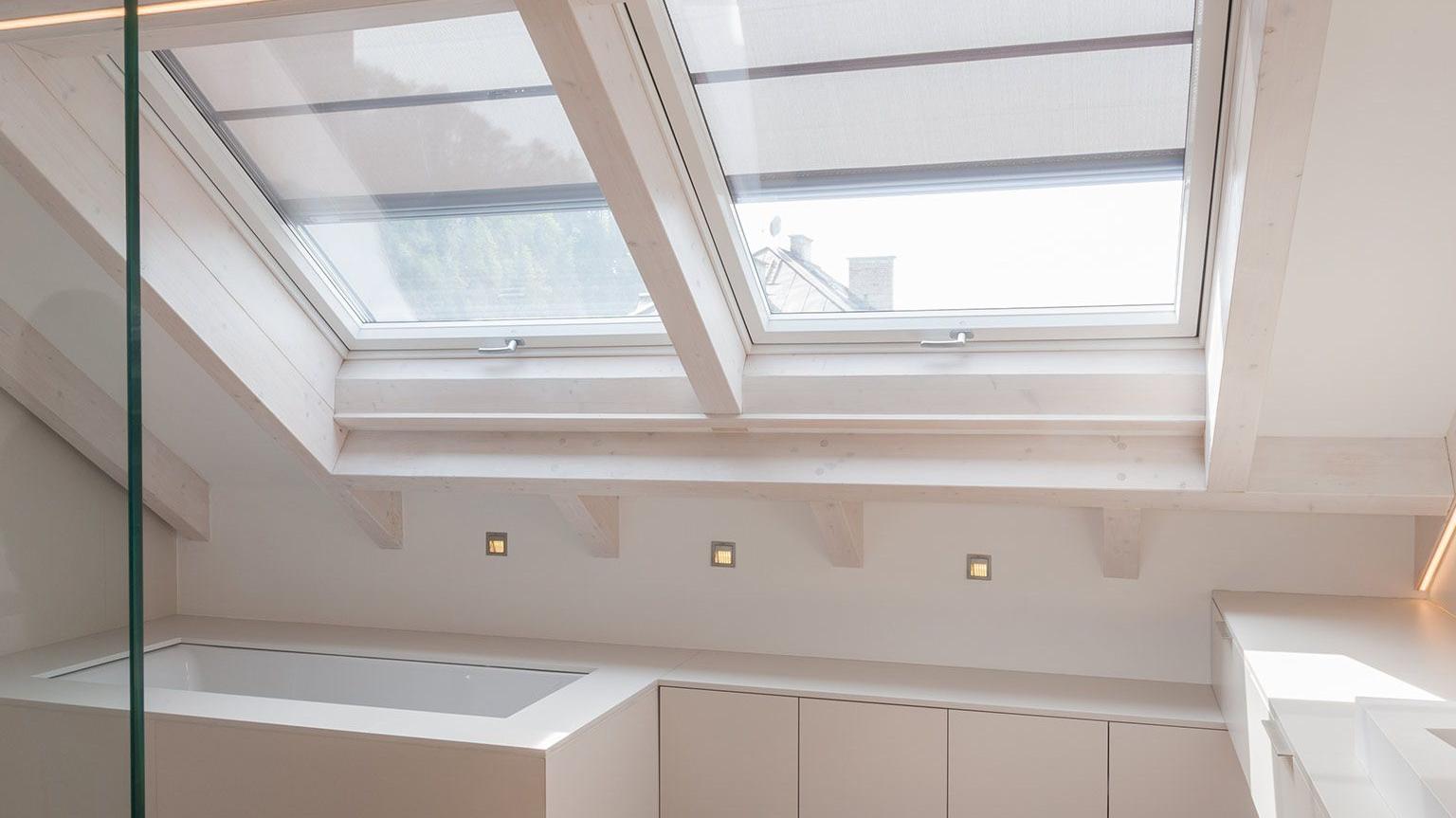 Exemple de référence : Installation jumelée | Fenêtre de toit Roto