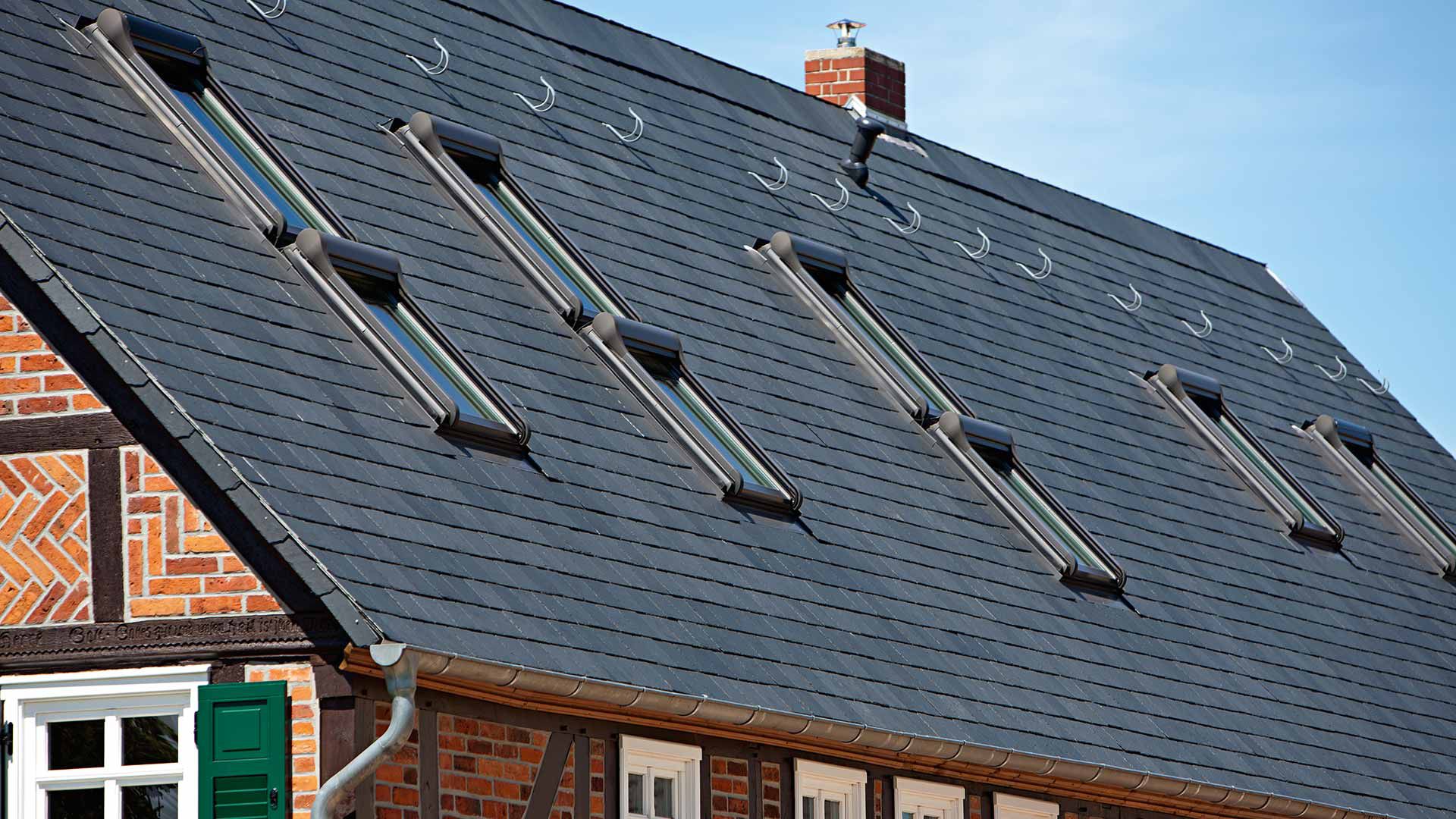 Exemple de référence : Installation en tandem | Fenêtre de toit Roto